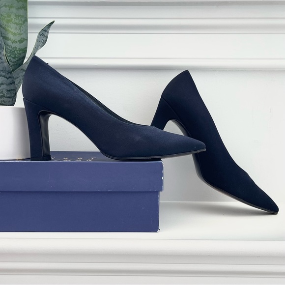 Stuart Weitzman | Shoes | Euc Stuart Weitzman Navy Alisa Pump | Poshmark